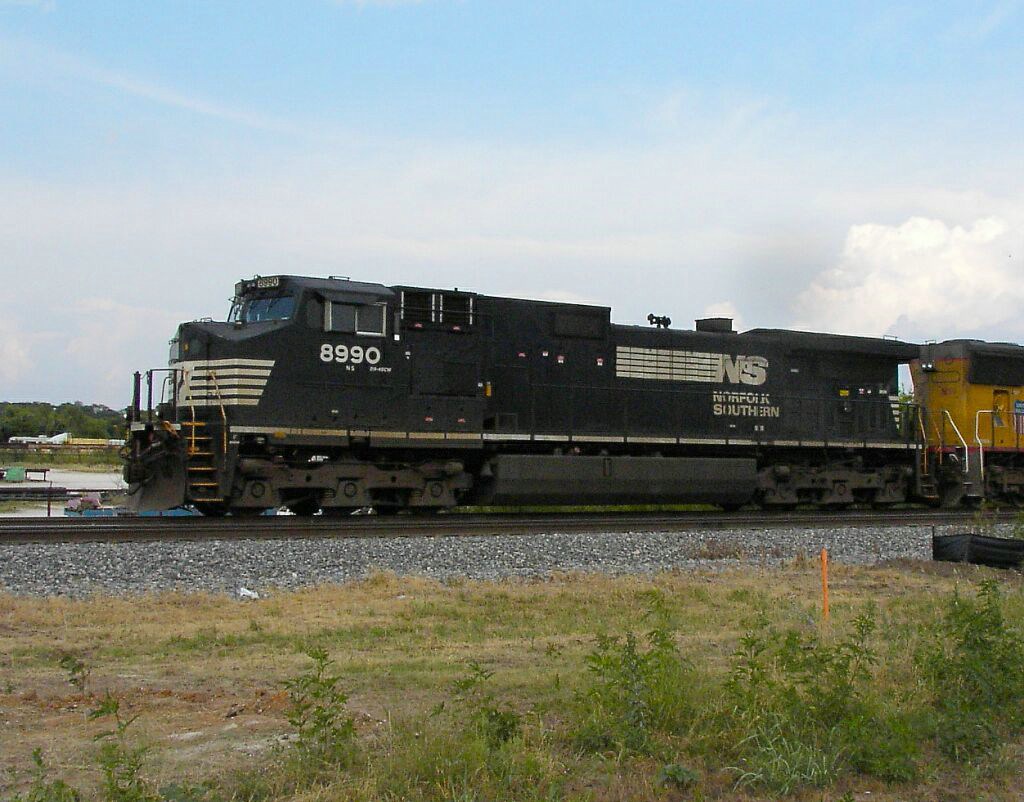 NS 8990